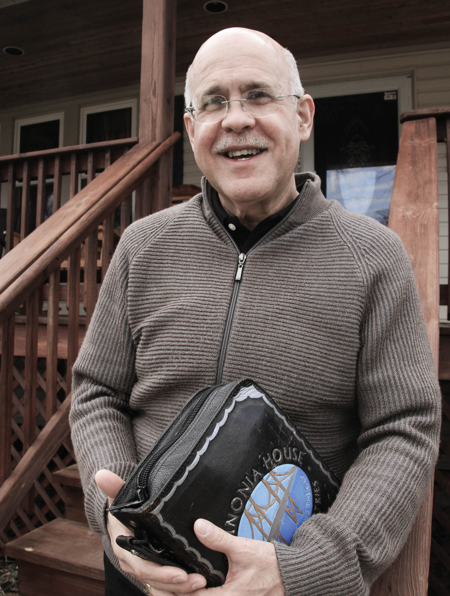 Rev. Manuel Mill ’90, M.A. ’91 • Wheaton magazine